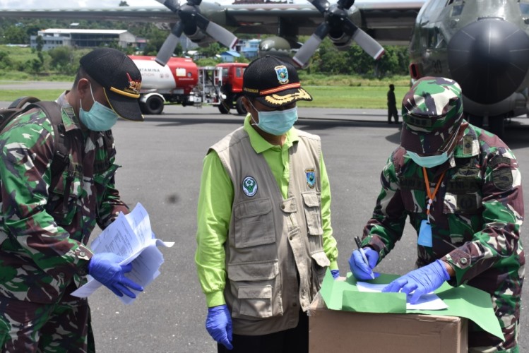 Bantu Penanganan Covid-19, Kodam Kasuari Percepat Distribusi APD ...